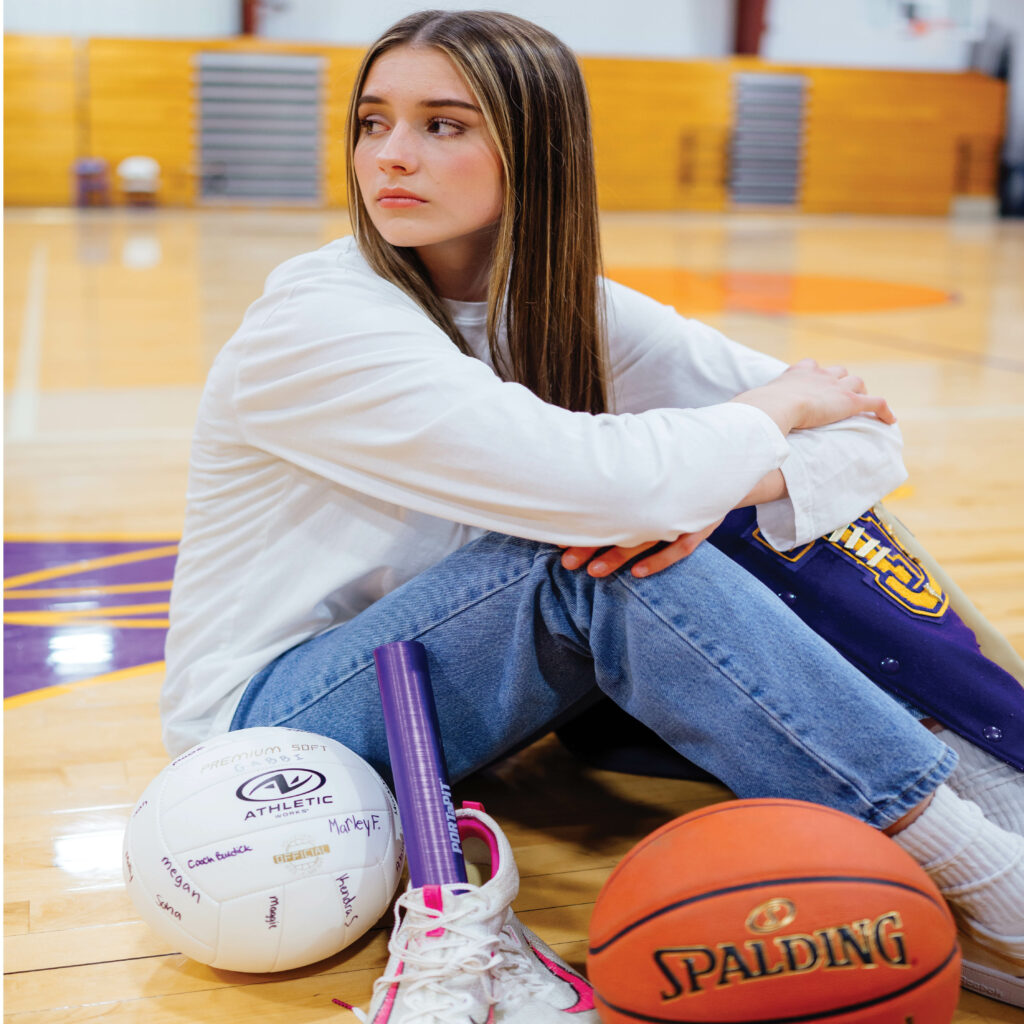 Hiebert Named Ozark 7 Conference Co-Female Athlete of the Year - Thomas ...